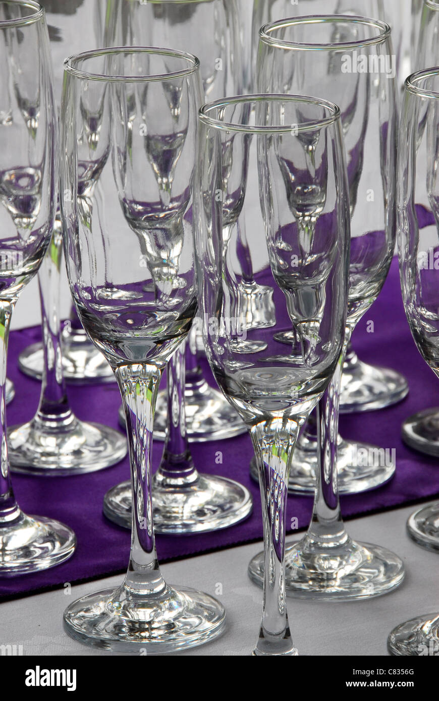 Set empty champagne glasses hi-res stock photography and images - Alamy