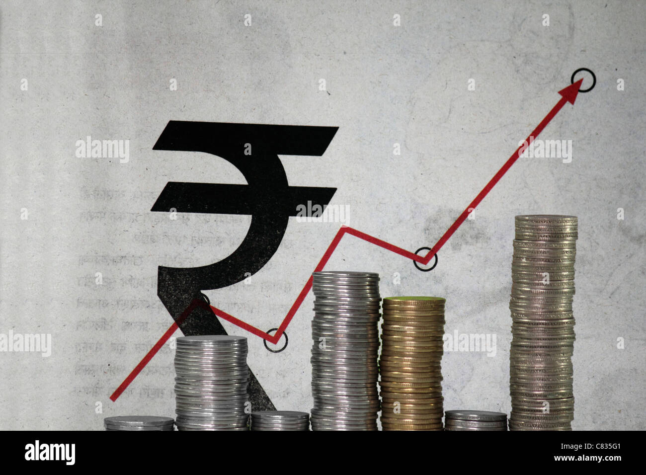 Coin stack arrow bar graph hi-res stock photography and images - Alamy