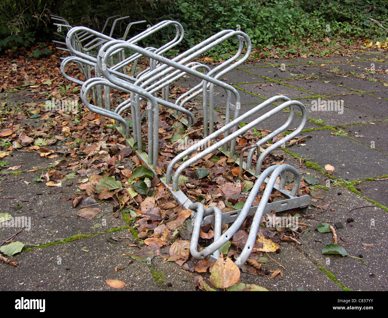 Wrecked bike hi-res stock photography and images - Alamy