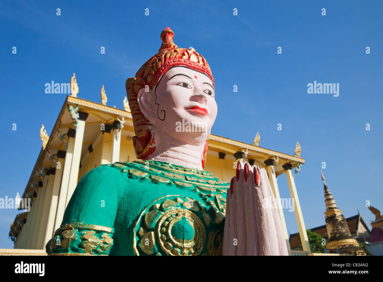 Cambodia, Phnom Penh, Statues in Wat Botum Stock Photo - Alamy