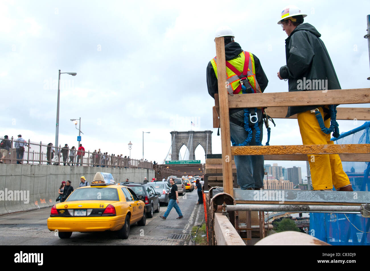 Protesters picketing hi-res stock photography and images - Alamy