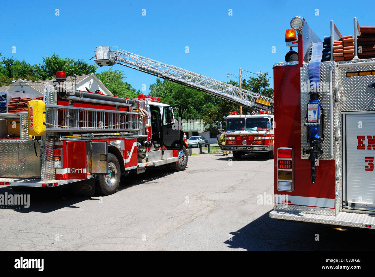 Fire engines respond to possible fire in food store Stock Photo - Alamy