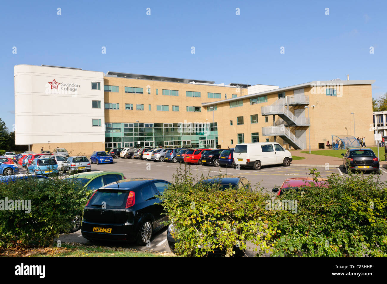 New College Swindon Logo