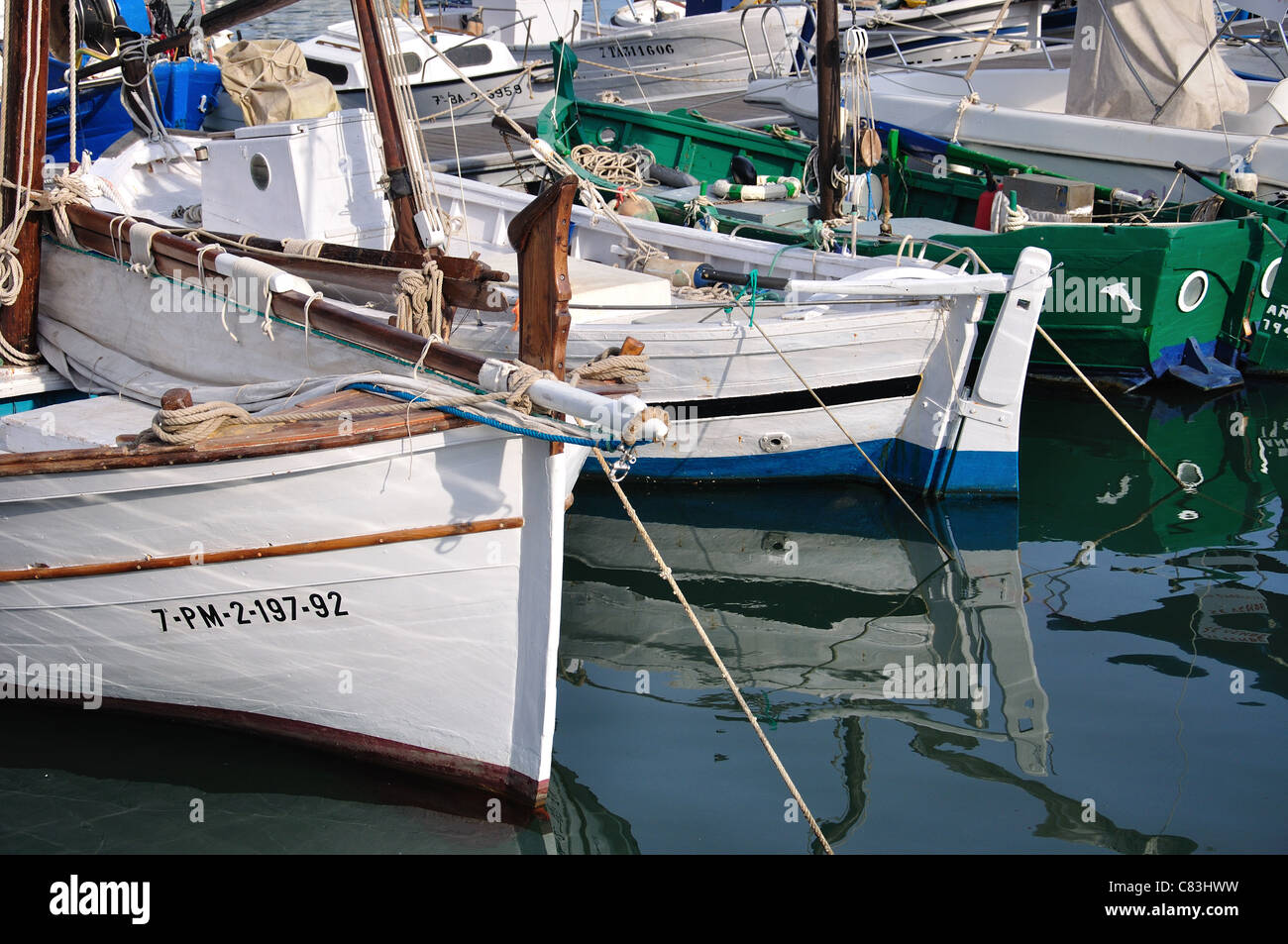 Traditional catalan boats hi-res stock photography and images - Alamy
