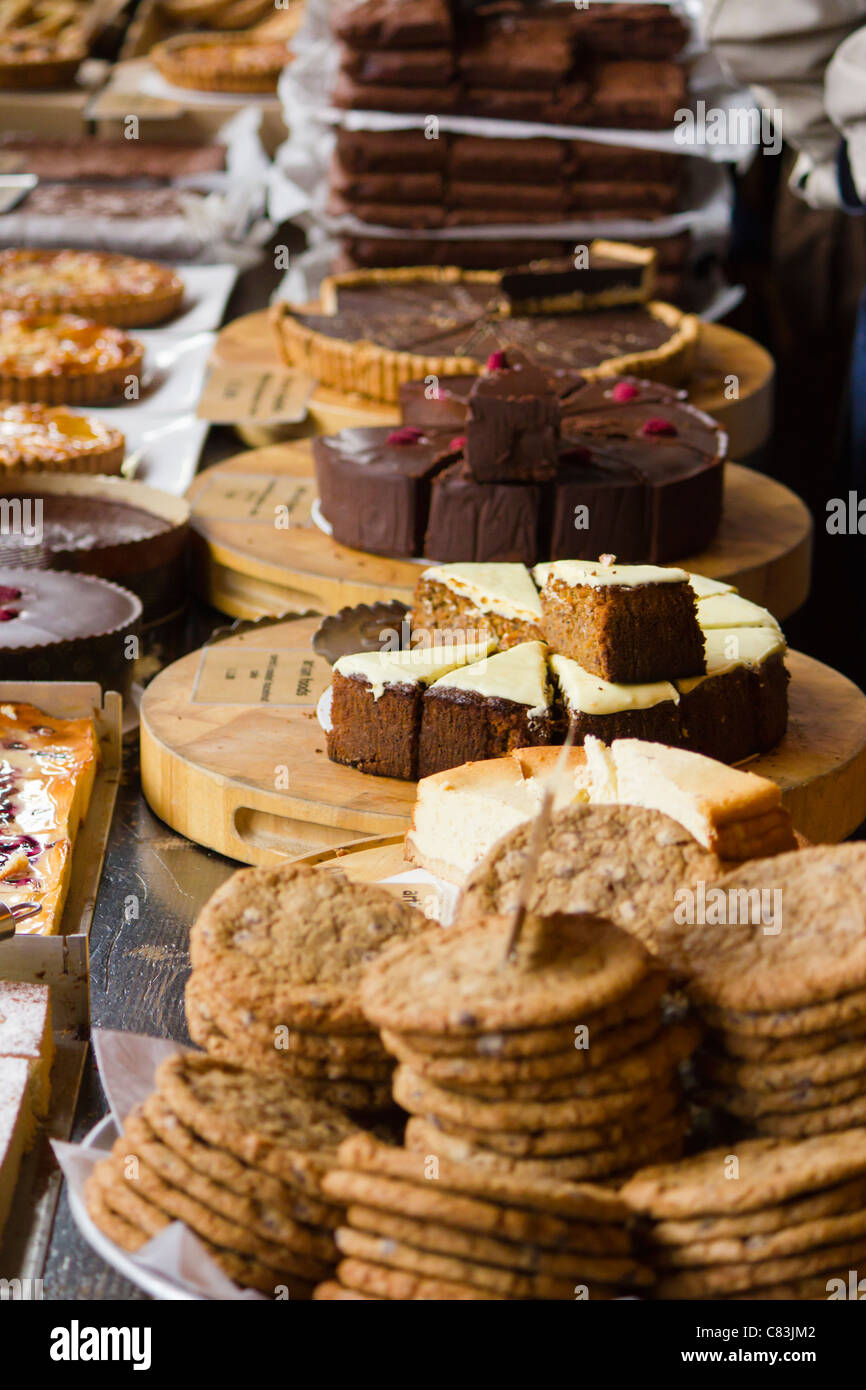 Desserts at a market stall in Borough Market Stock Photo - Alamy