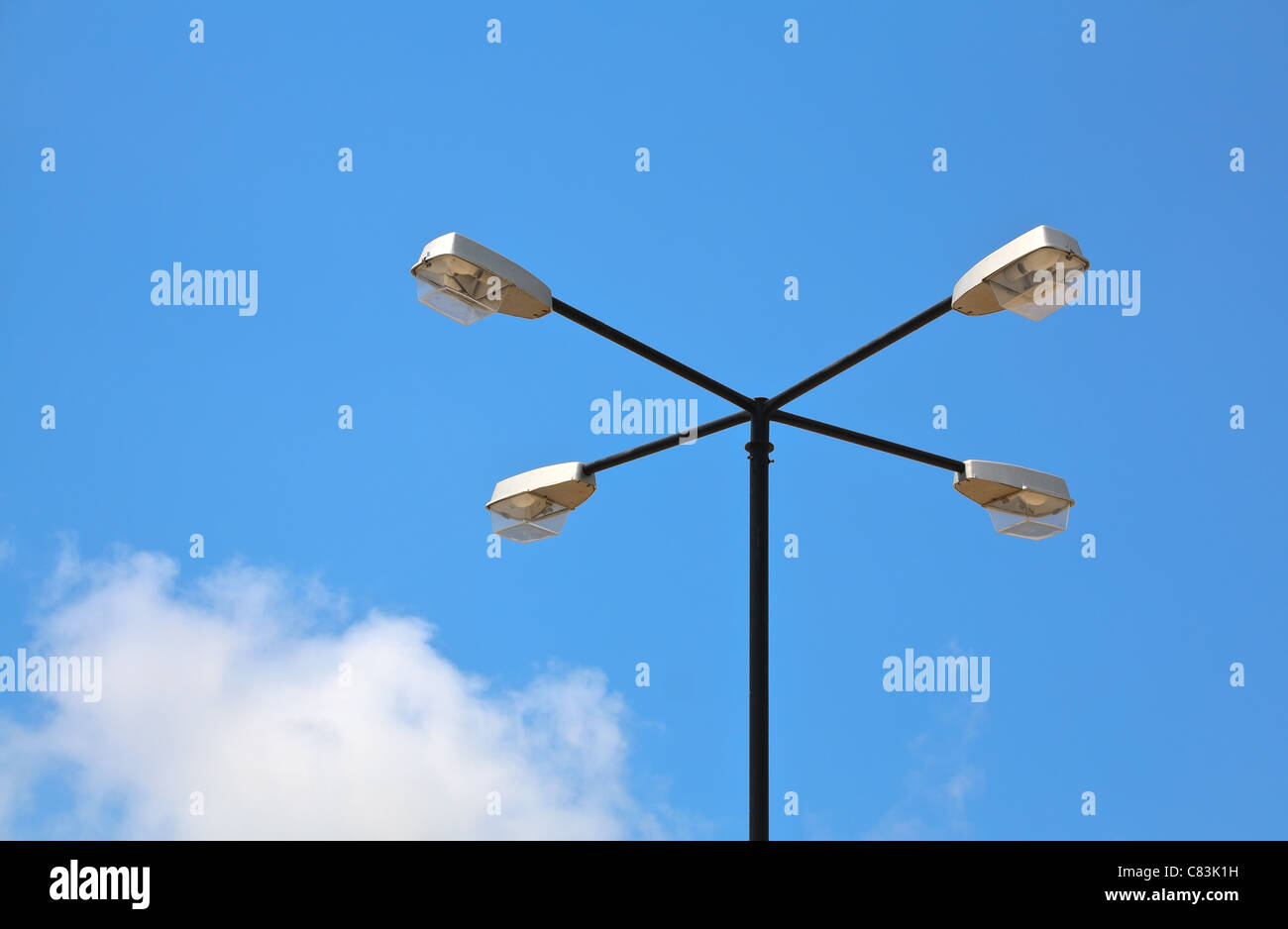 Light pole hi-res stock photography and images - Alamy