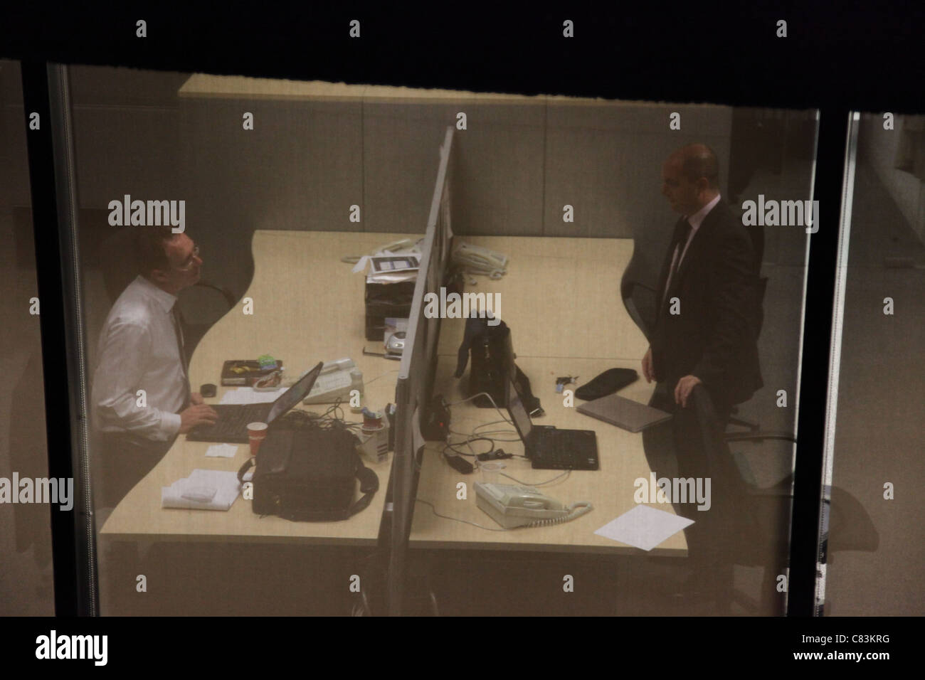 Male workers outside hi-res stock photography and images - Alamy