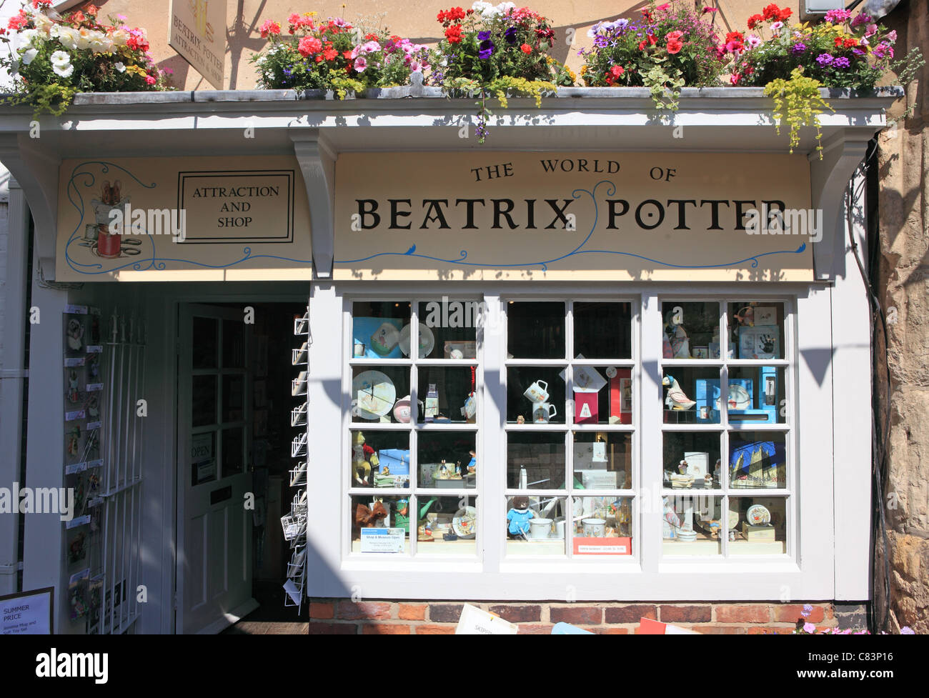 Quaint book shop hi-res stock photography and images - Alamy