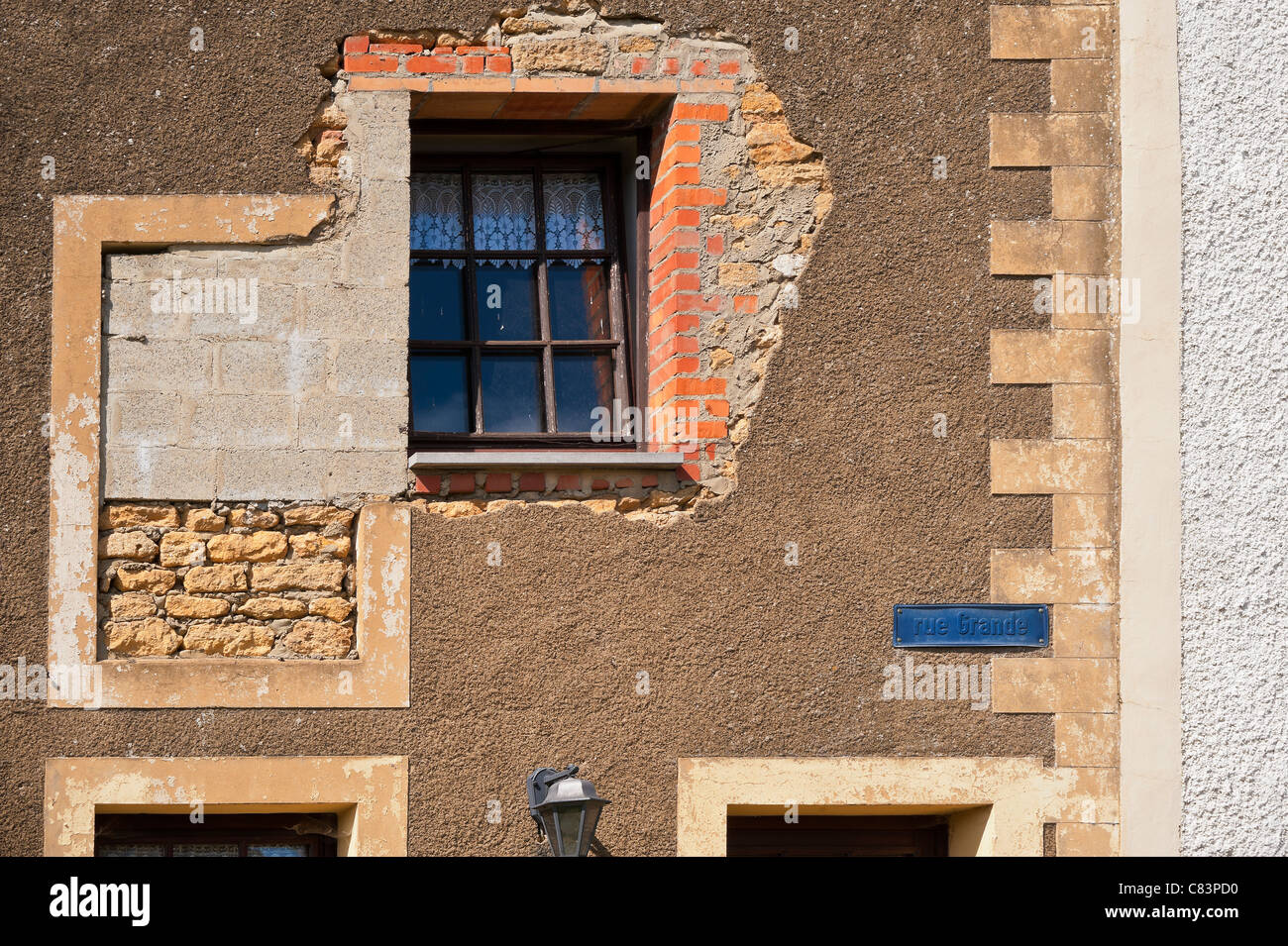 Mass of brickwork hi-res stock photography and images - Alamy
