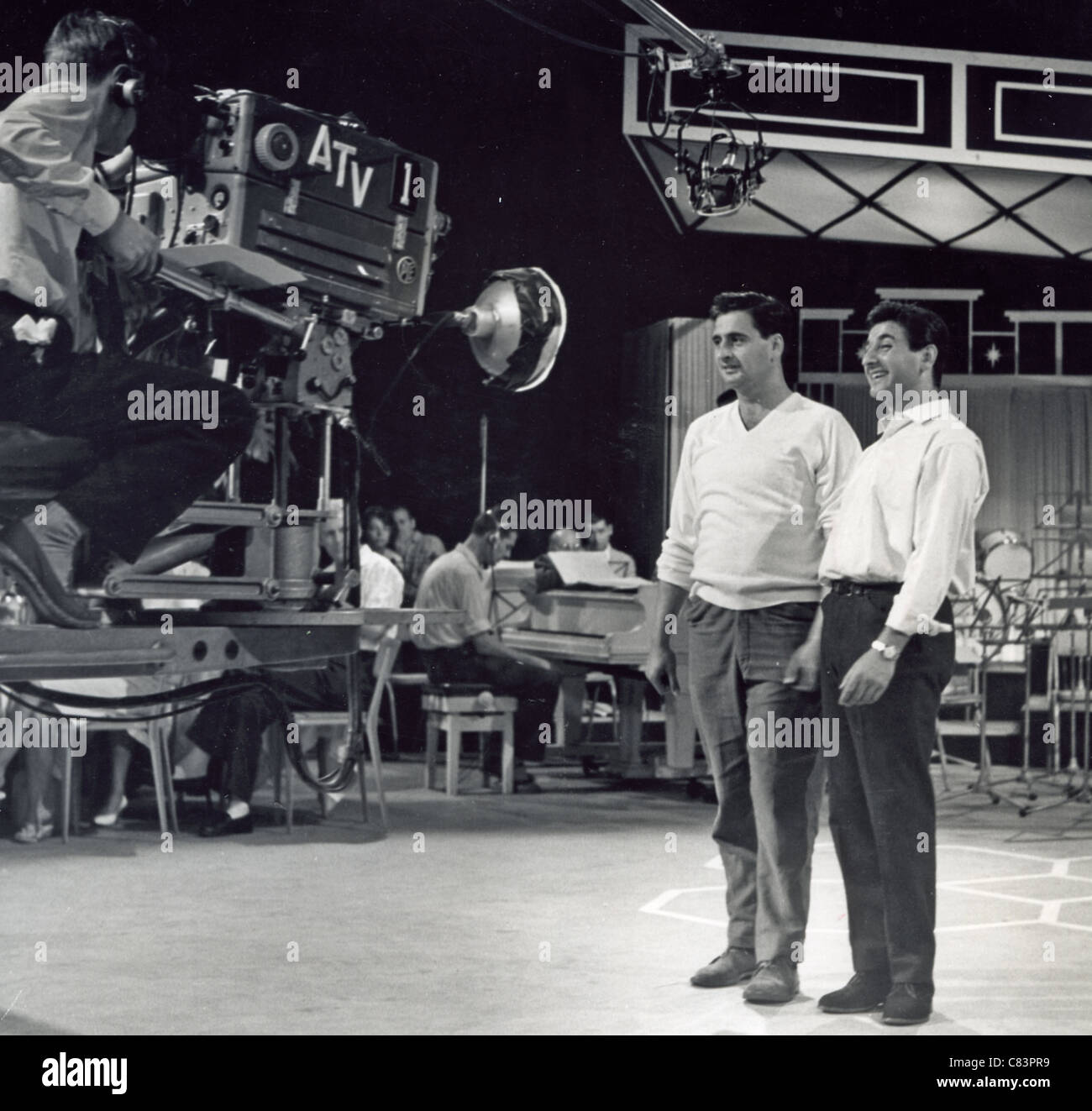 Mike and bernie winters show hi-res stock photography and images - Alamy