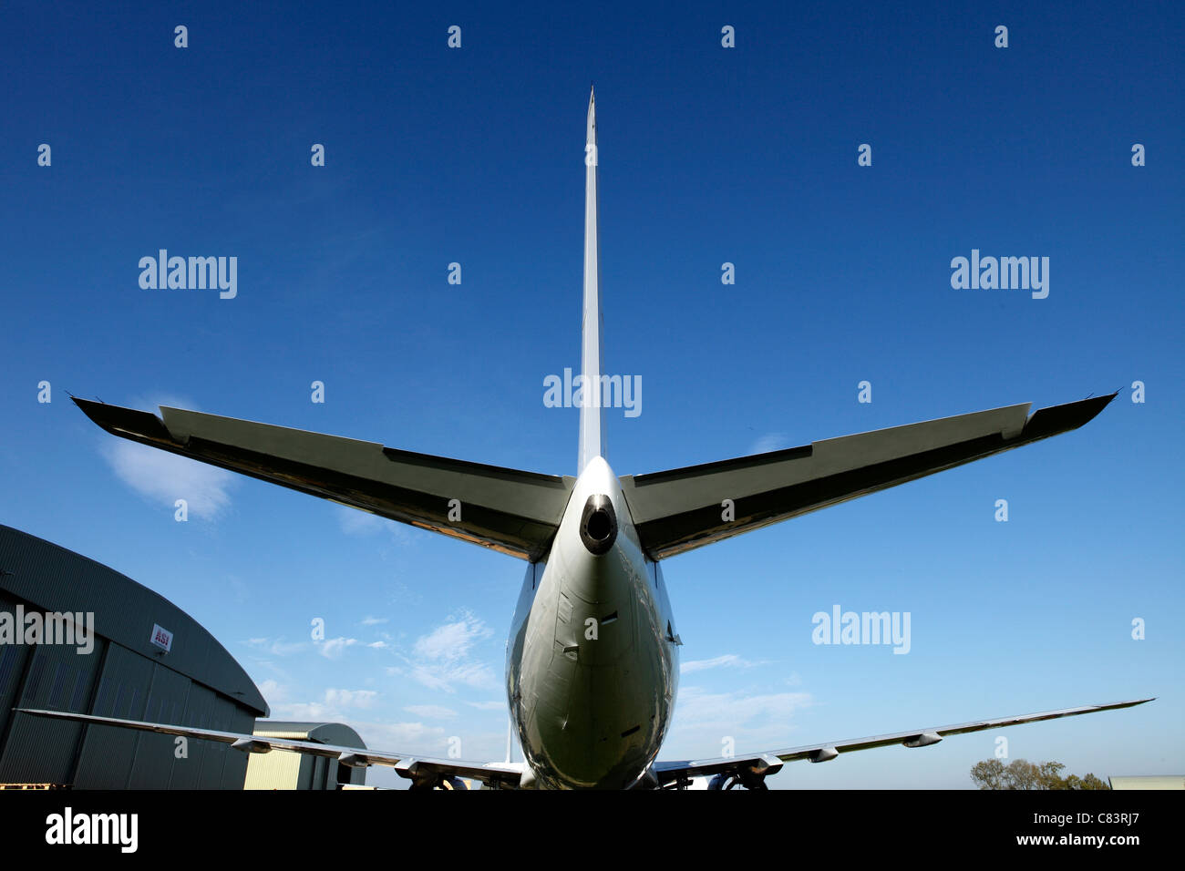 Airplane tail fin hi-res stock photography and images - Alamy