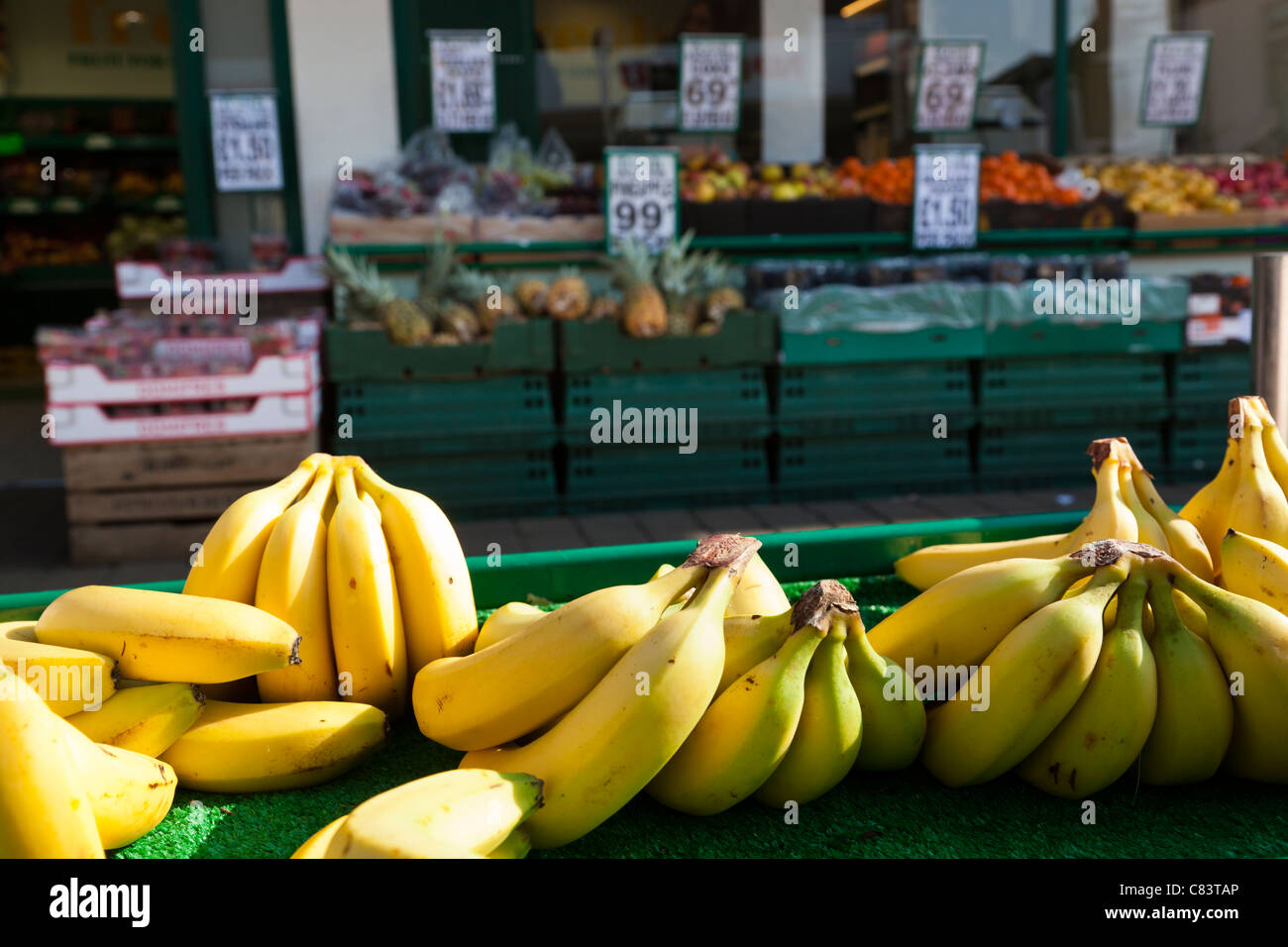 Bananas sold at market hi-res stock photography and images - Alamy
