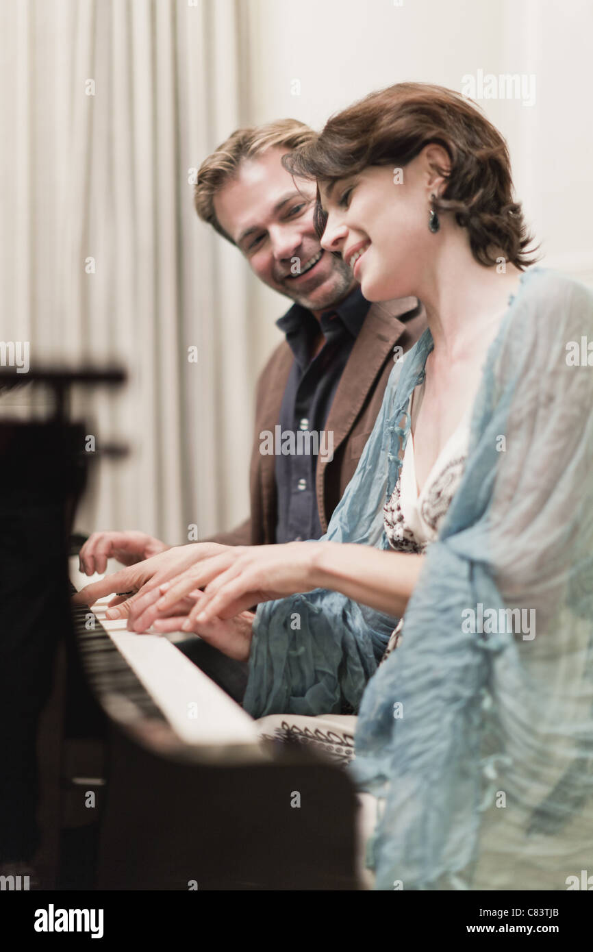 Piano man woman hi-res stock photography and images - Alamy