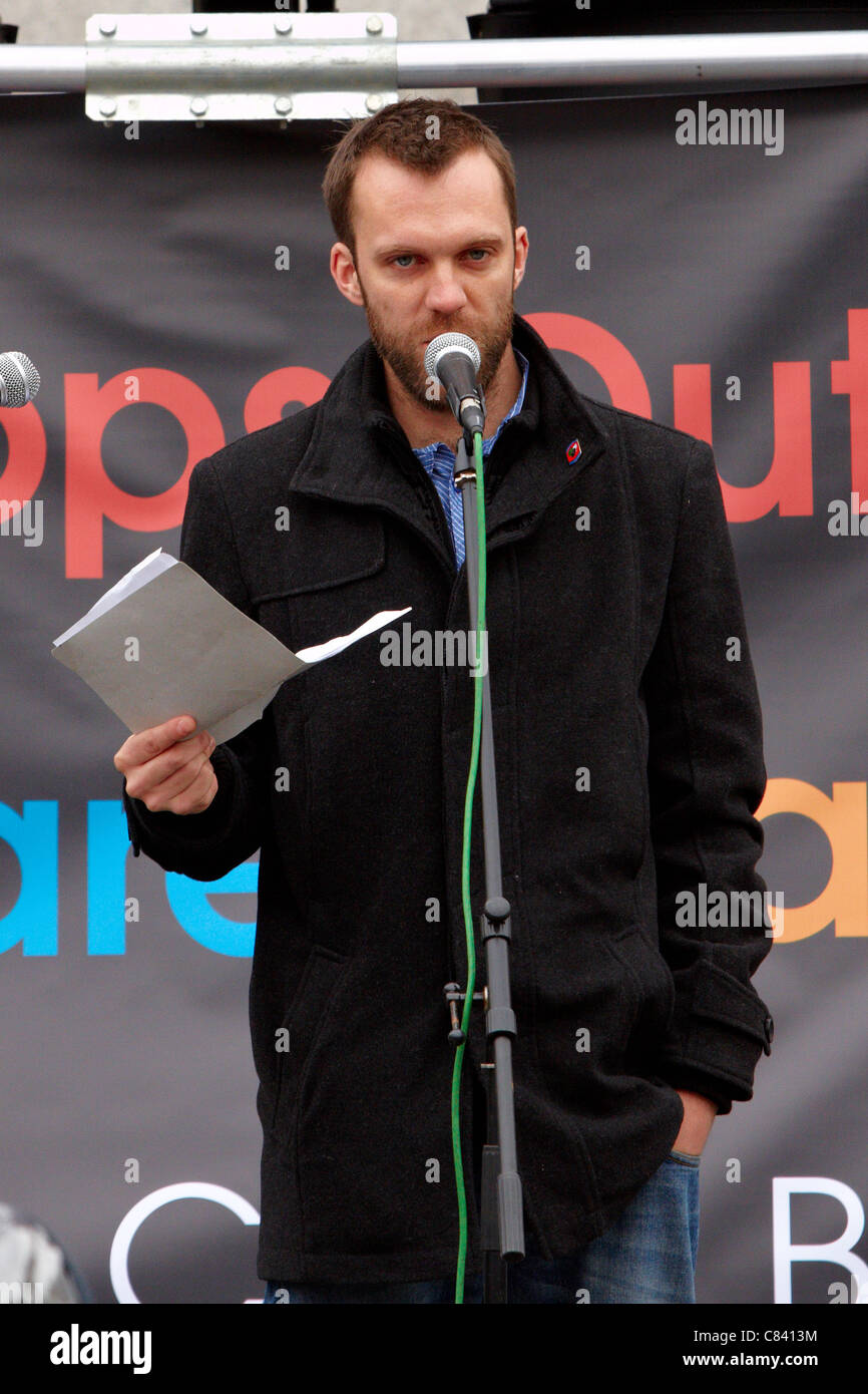 Ex soldier Joe Glenton addresses the Anti War Mass Assembly on the 10th ...