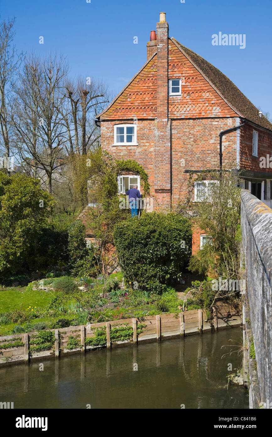 Bridge over house hi-res stock photography and images - Alamy