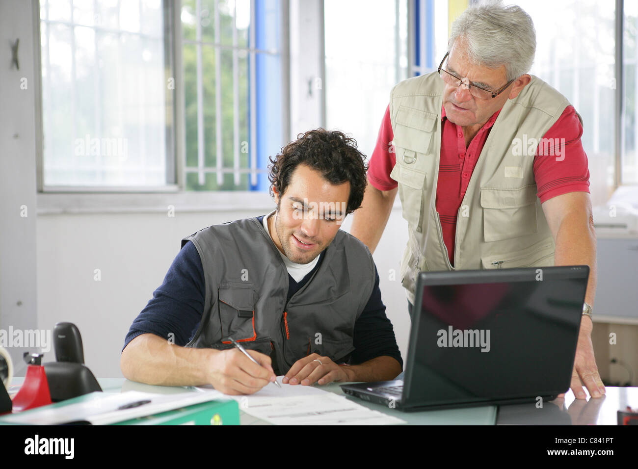 Supervise office workers hi-res stock photography and images - Alamy