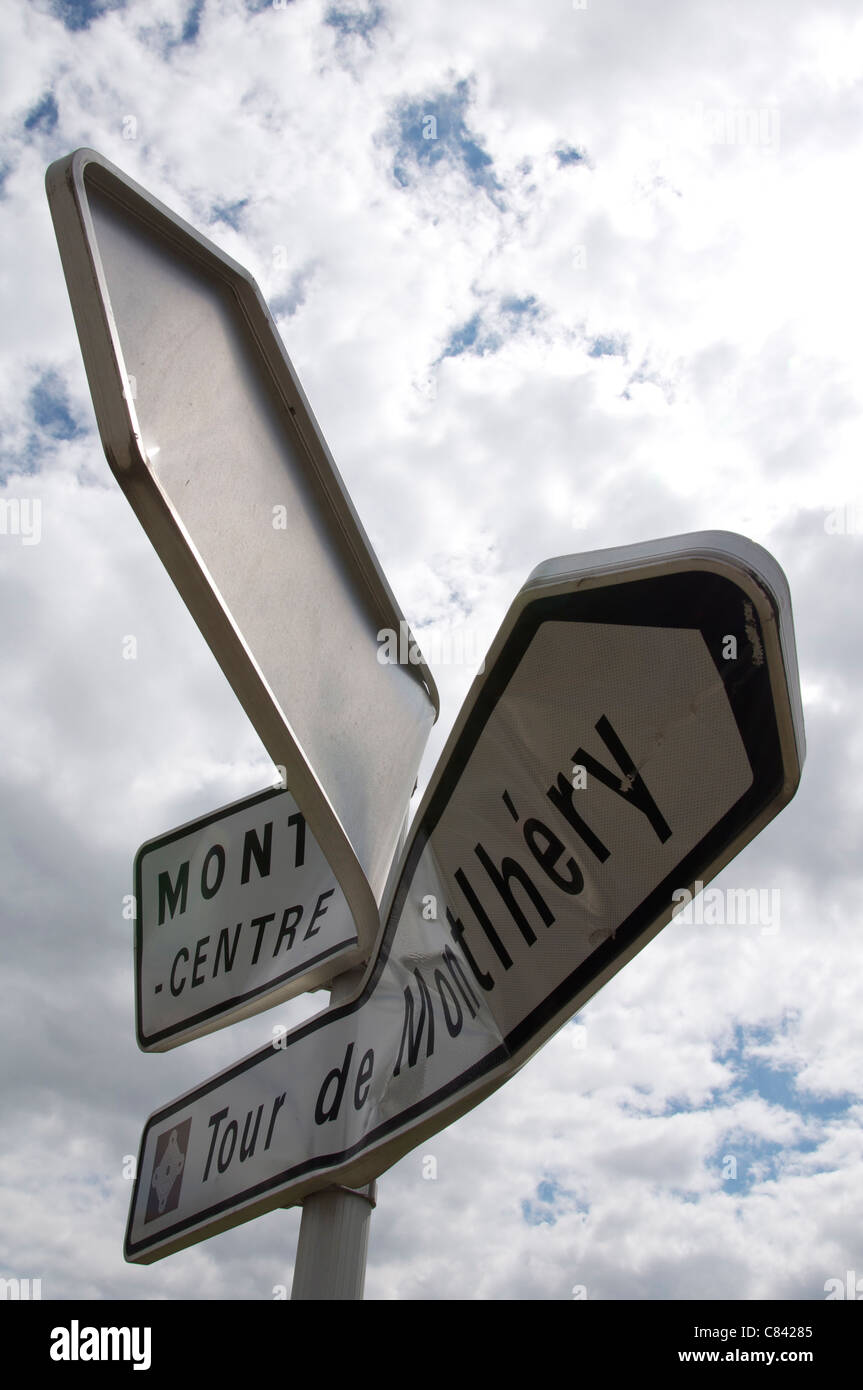 Twisted roads hi-res stock photography and images - Alamy