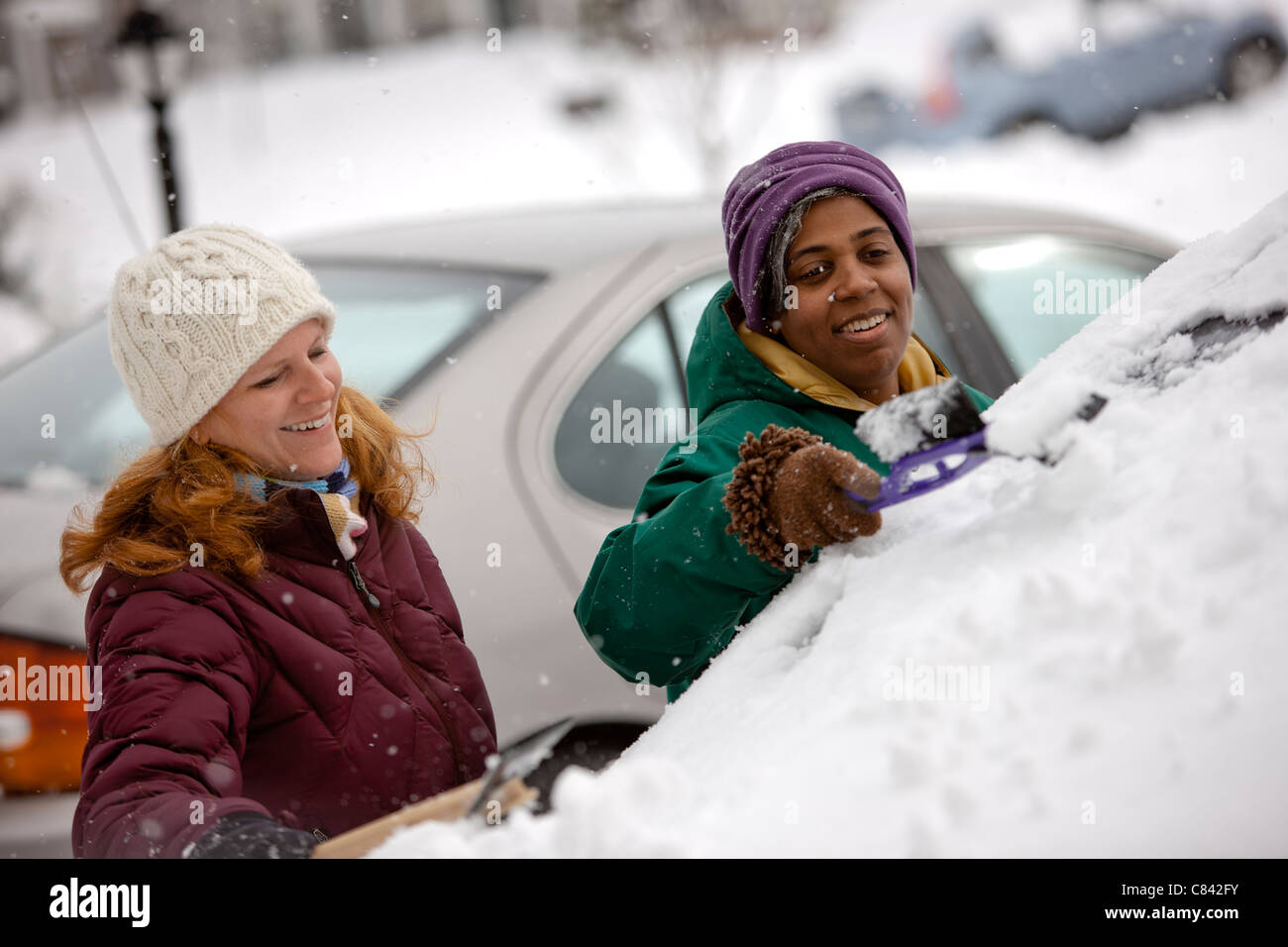 Neighbor cooperation hi-res stock photography and images - Alamy