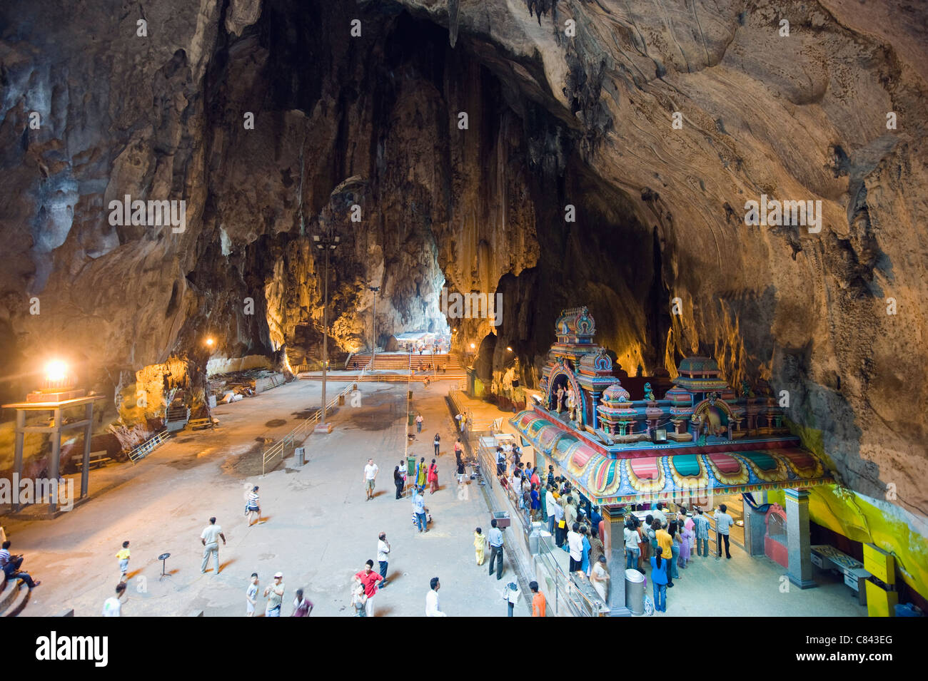 Hindu shrine temple cave hi-res stock photography and images - Alamy