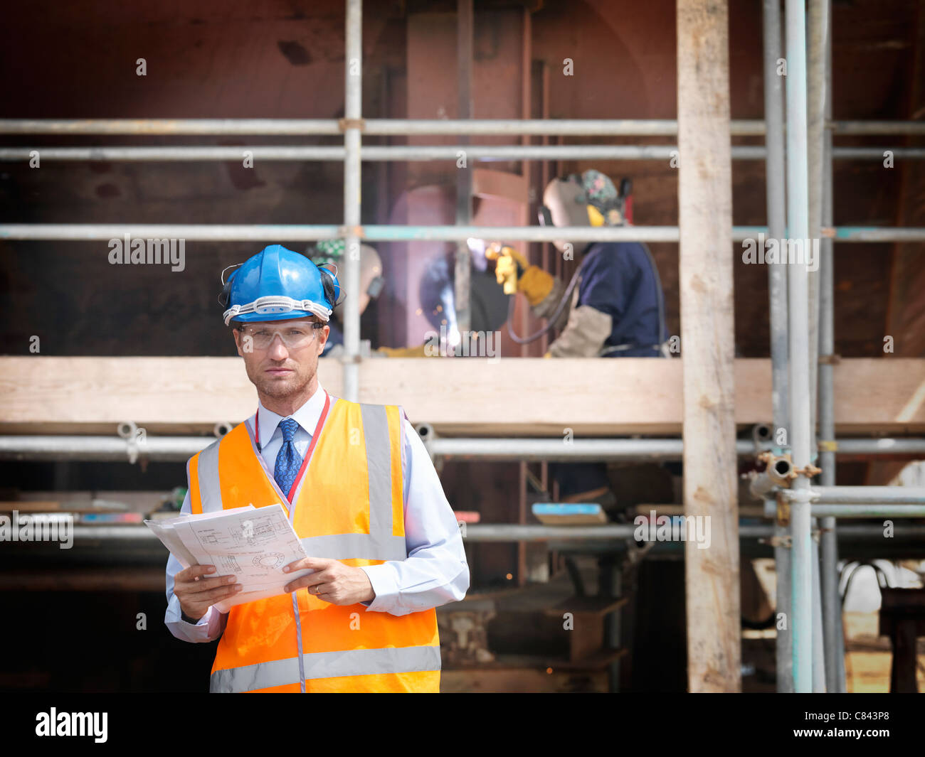 Shipbuilding welder welding hi-res stock photography and images - Alamy