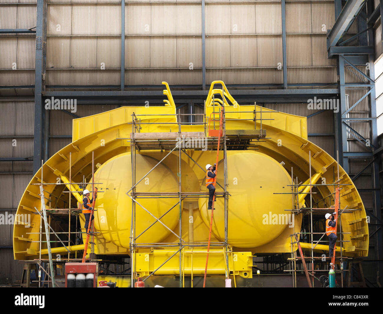 Ship and building hi-res stock photography and images - Alamy