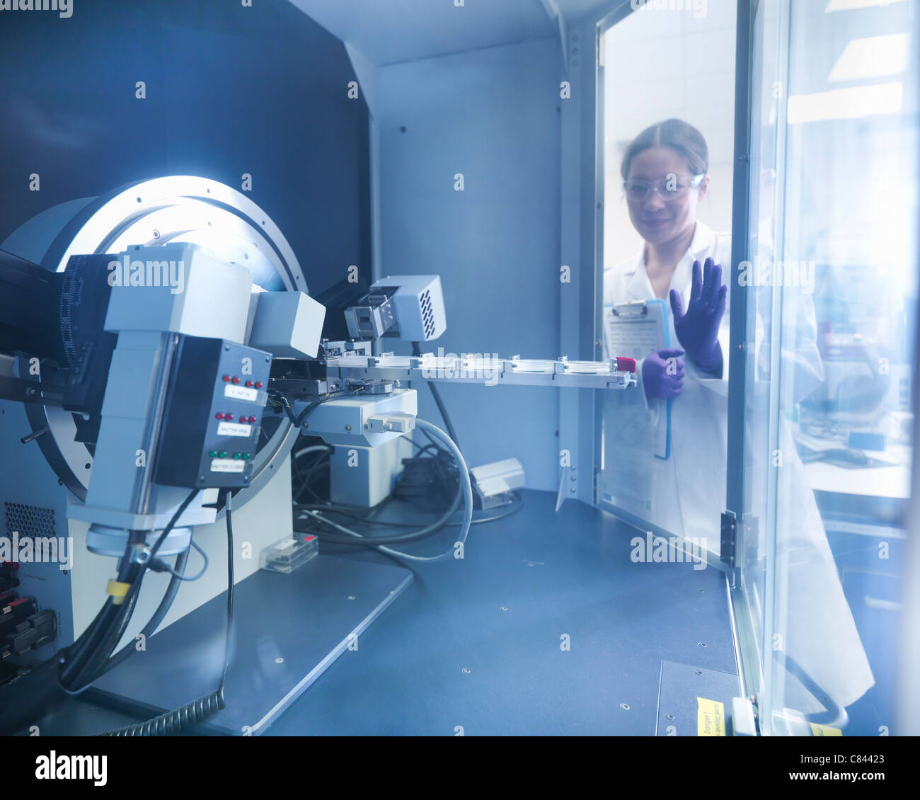 Accuracy equipment hi-res stock photography and images - Alamy