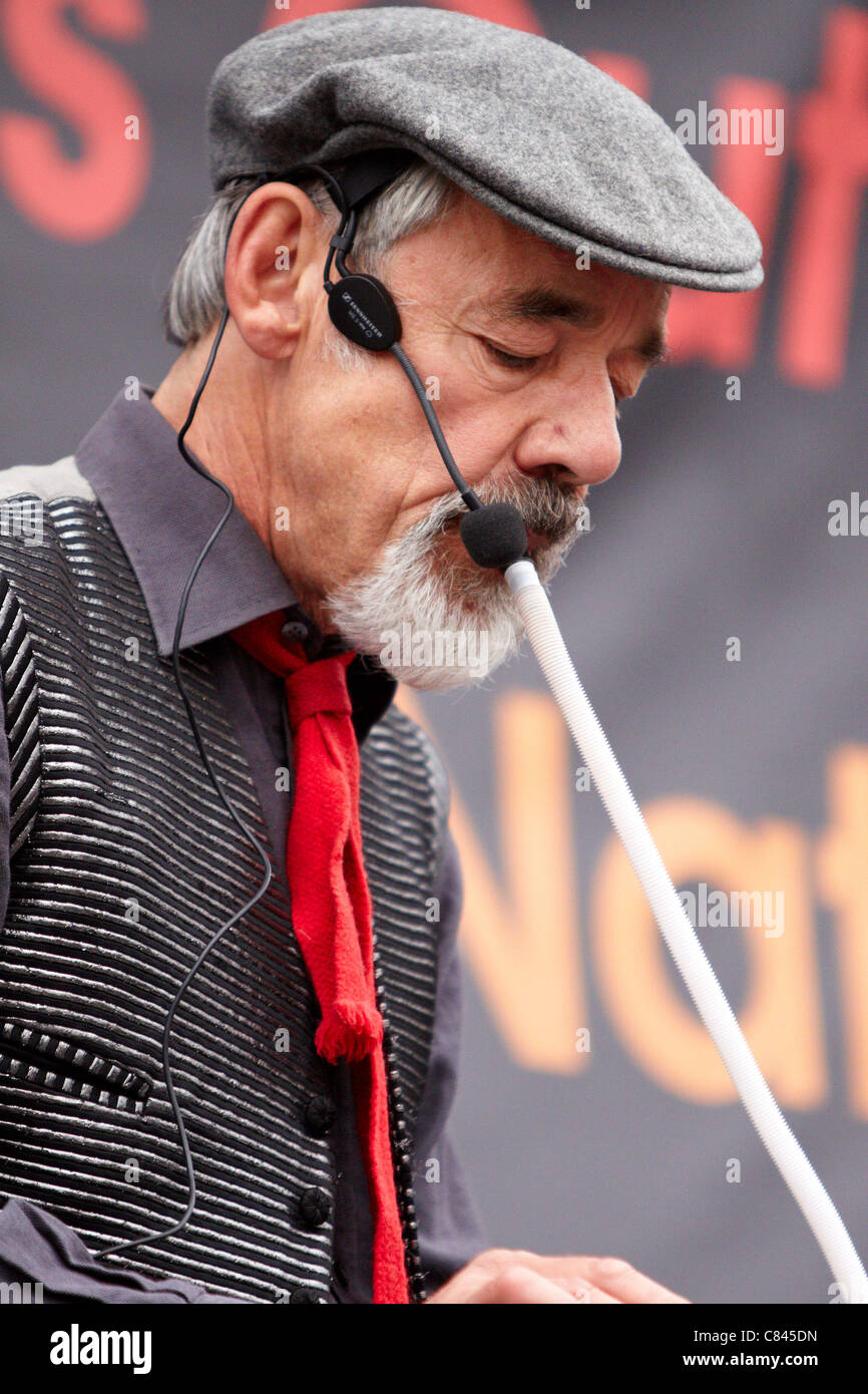 Actor Roger Lloyd Pack performs at the Anti War Mass Assembly on the ...