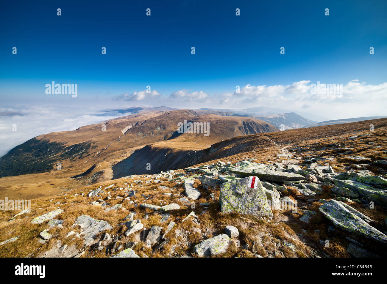Landscape of Parang mountains in Romania, in autumn Stock Photo - Alamy