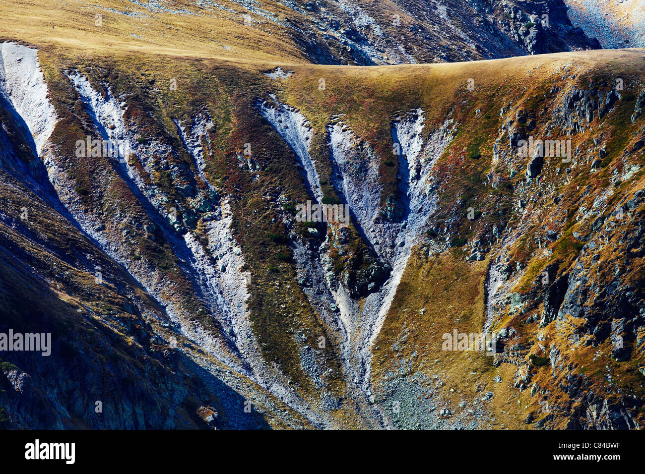 Landscape of Parang mountains in Romania, in autumn Stock Photo - Alamy