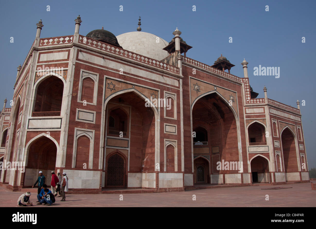 Tomb of humayun facade hi-res stock photography and images - Alamy