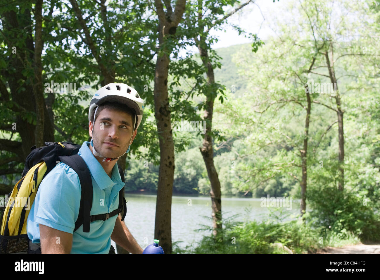 Man dressed in cycling hi-res stock photography and images - Alamy