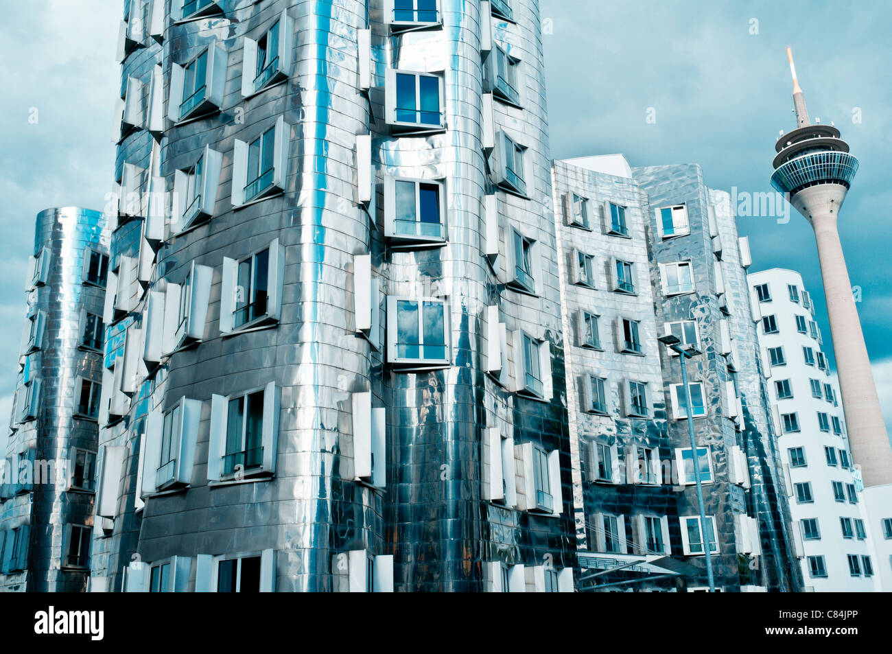 The Neuer Zollhof building at the Medienhafen, Düsseldorf, Germany ...
