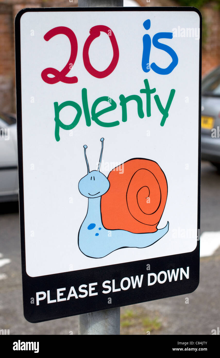 Road speed limit sign hi-res stock photography and images - Alamy