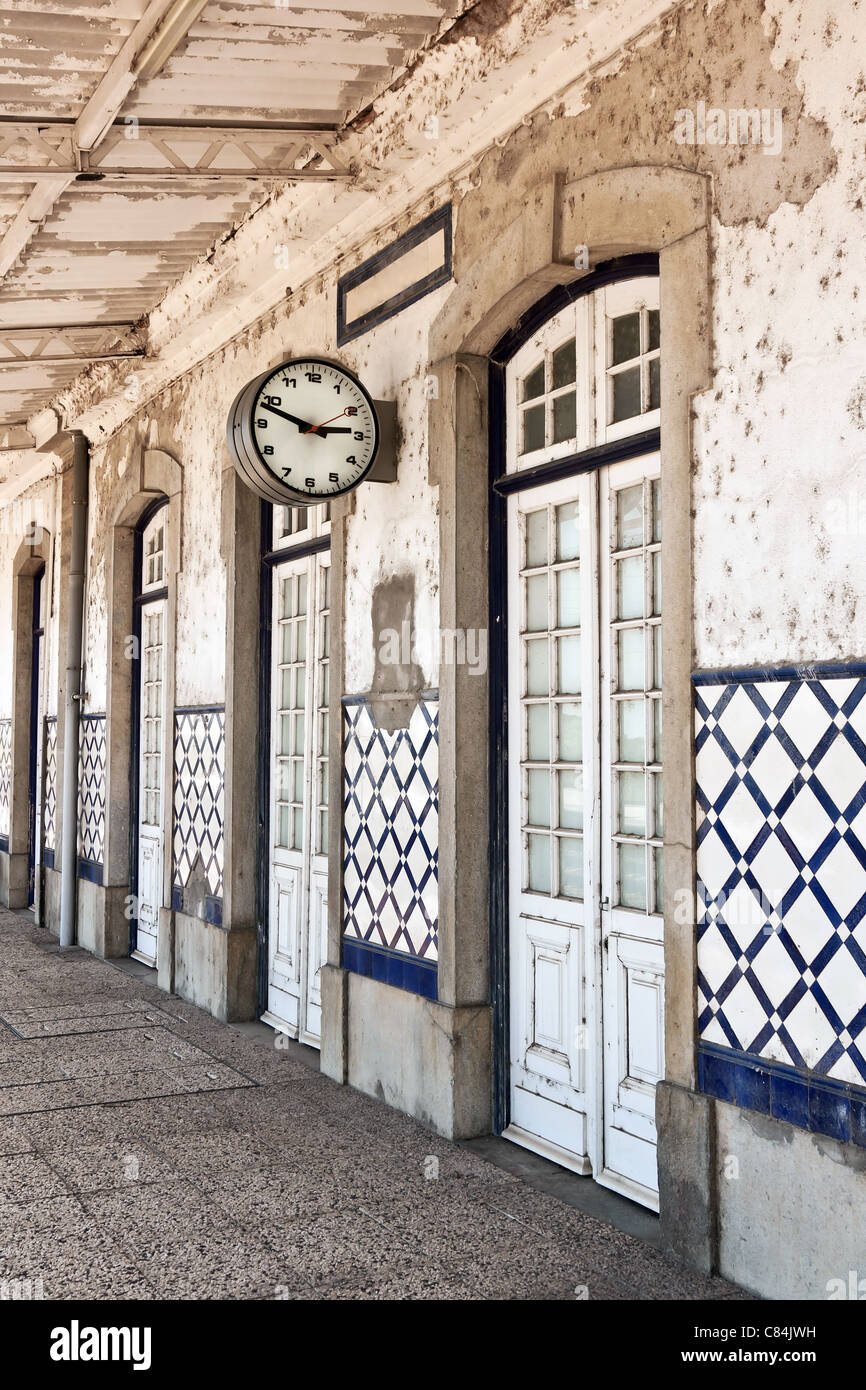 Old Abandoned building facade Stock Photo - Alamy