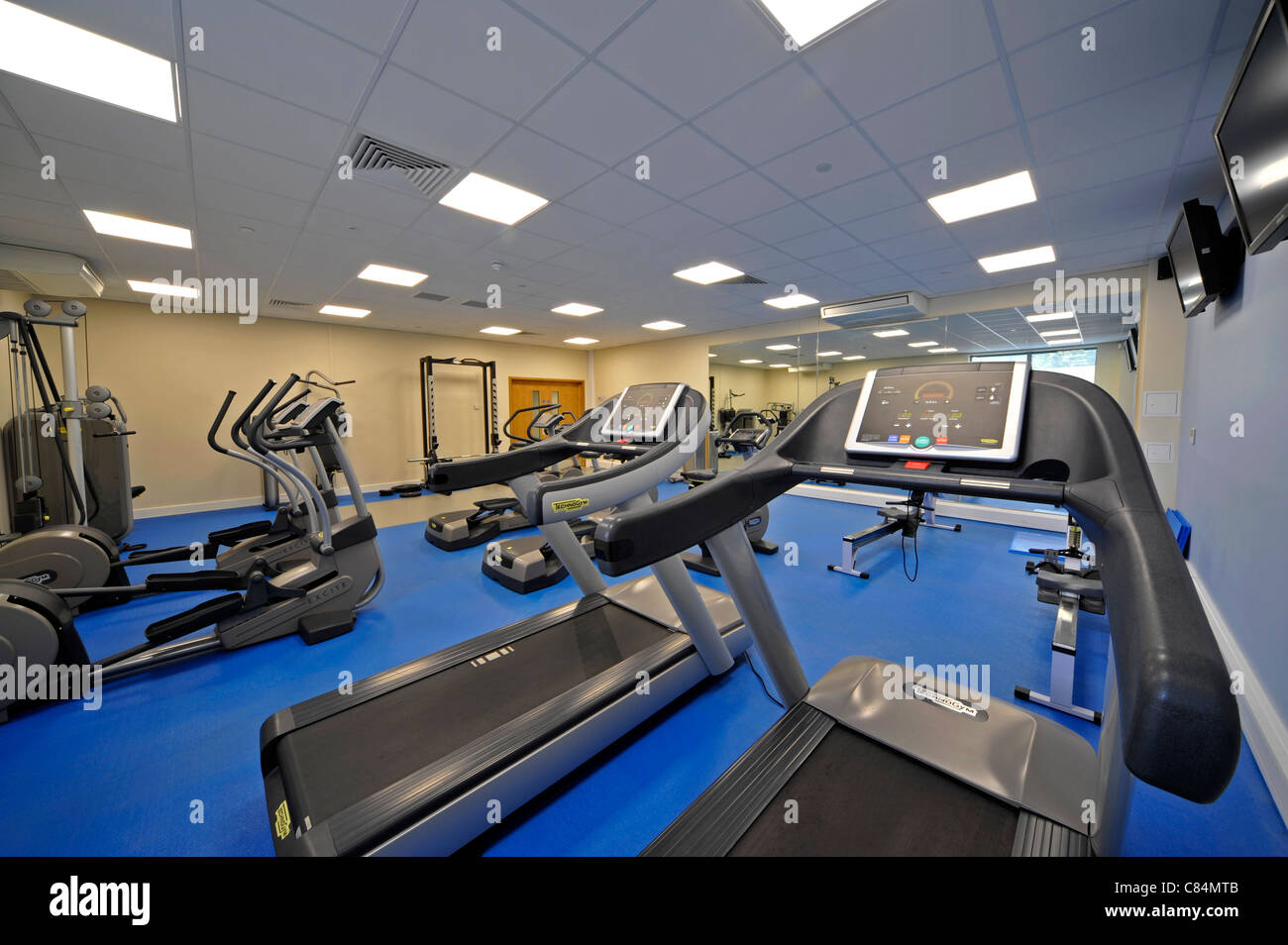 Gym equipment hi-res stock photography and images - Alamy