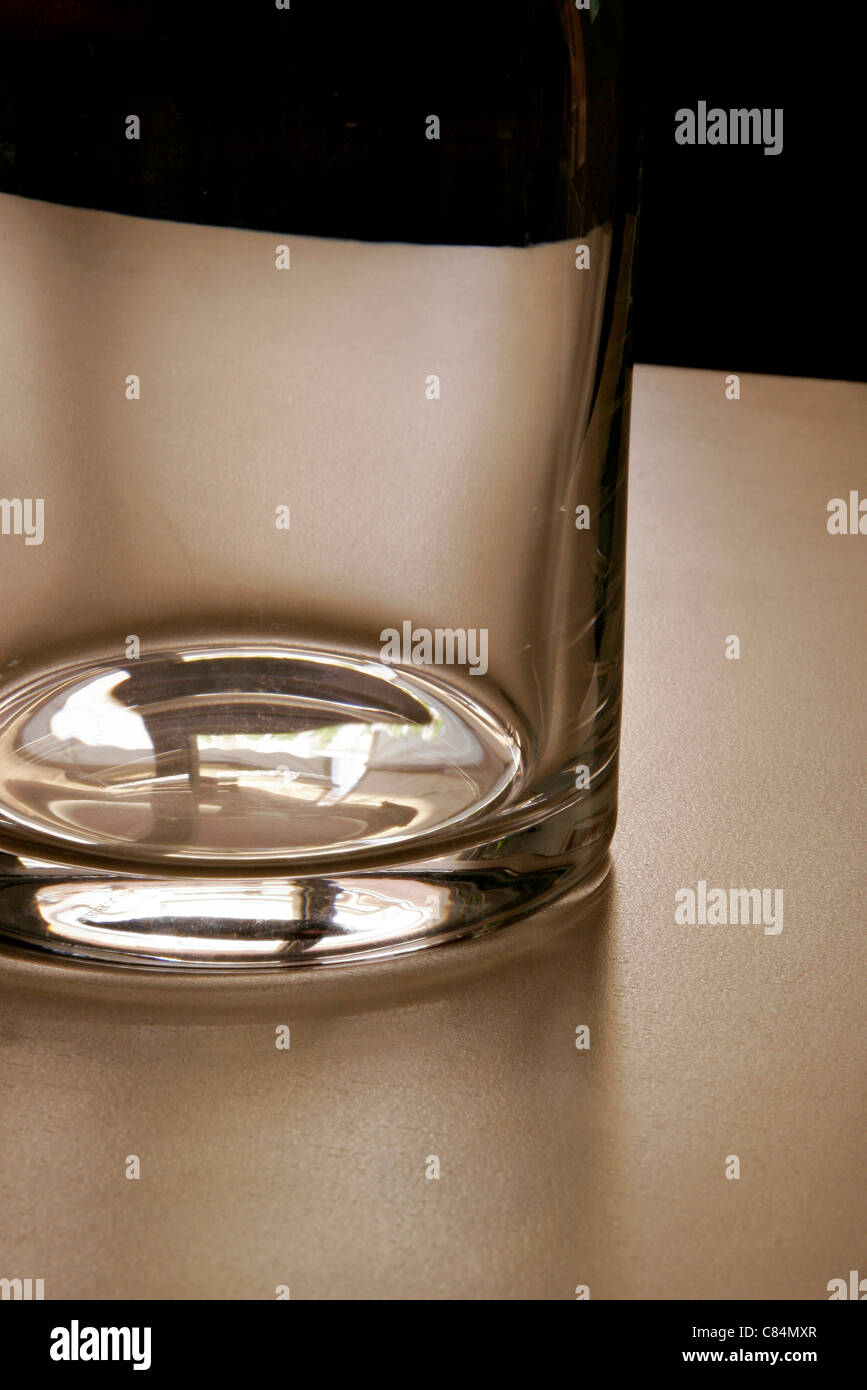 Glass refraction hi-res stock photography and images - Alamy