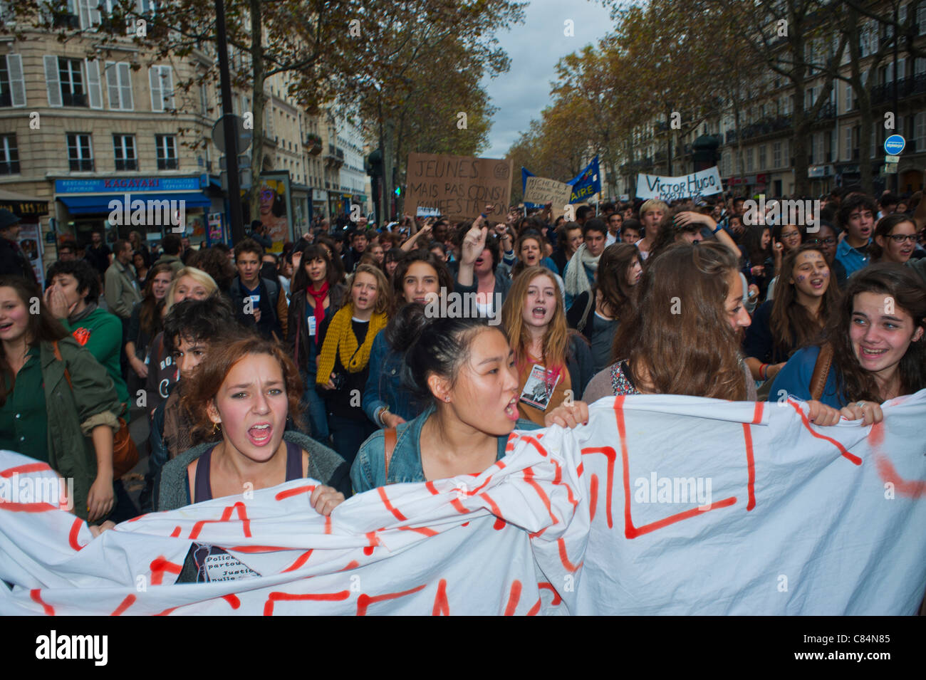 Large Crowd People, French Teens Protest, students march to protest ...