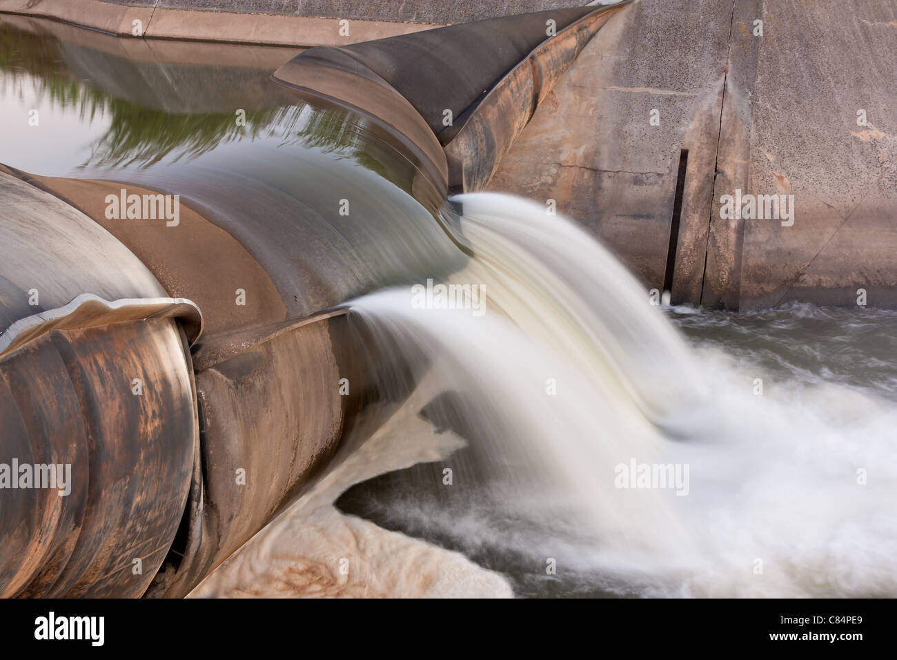 Rubber dam hi-res stock photography and images - Alamy