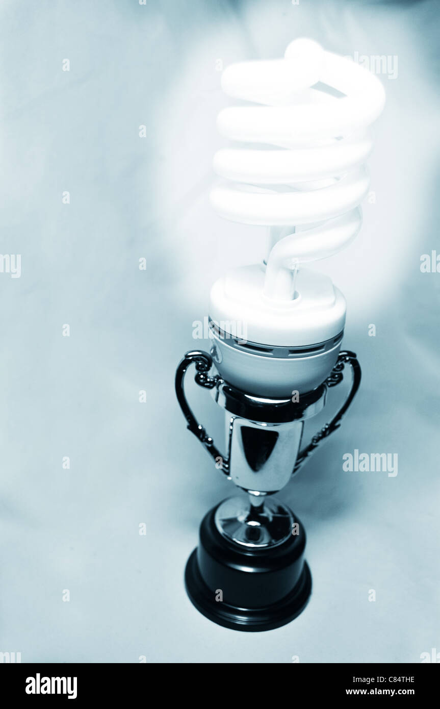 Light bulb trophy hi-res stock photography and images - Alamy