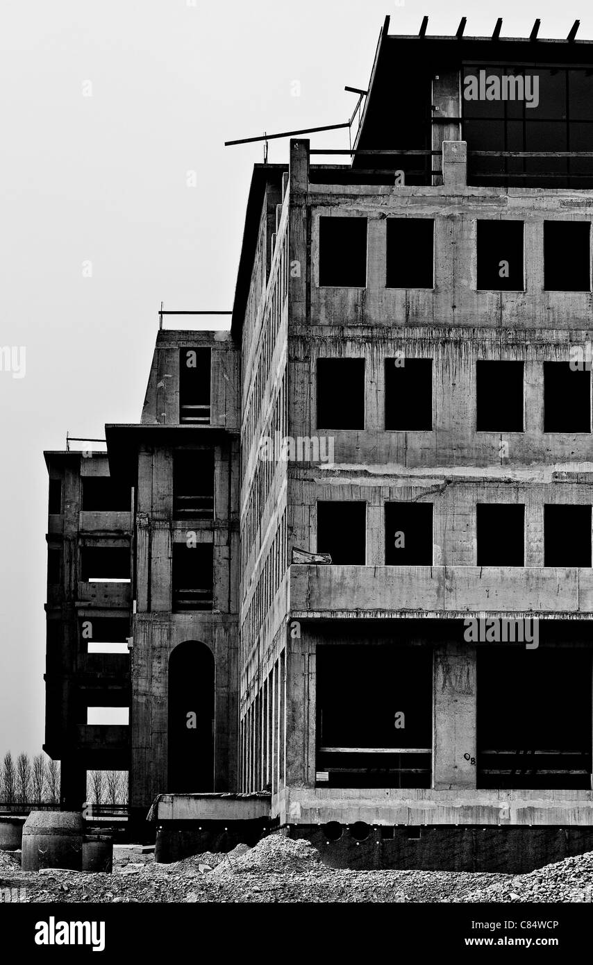 Building after the first nuclear world war Stock Photo - Alamy