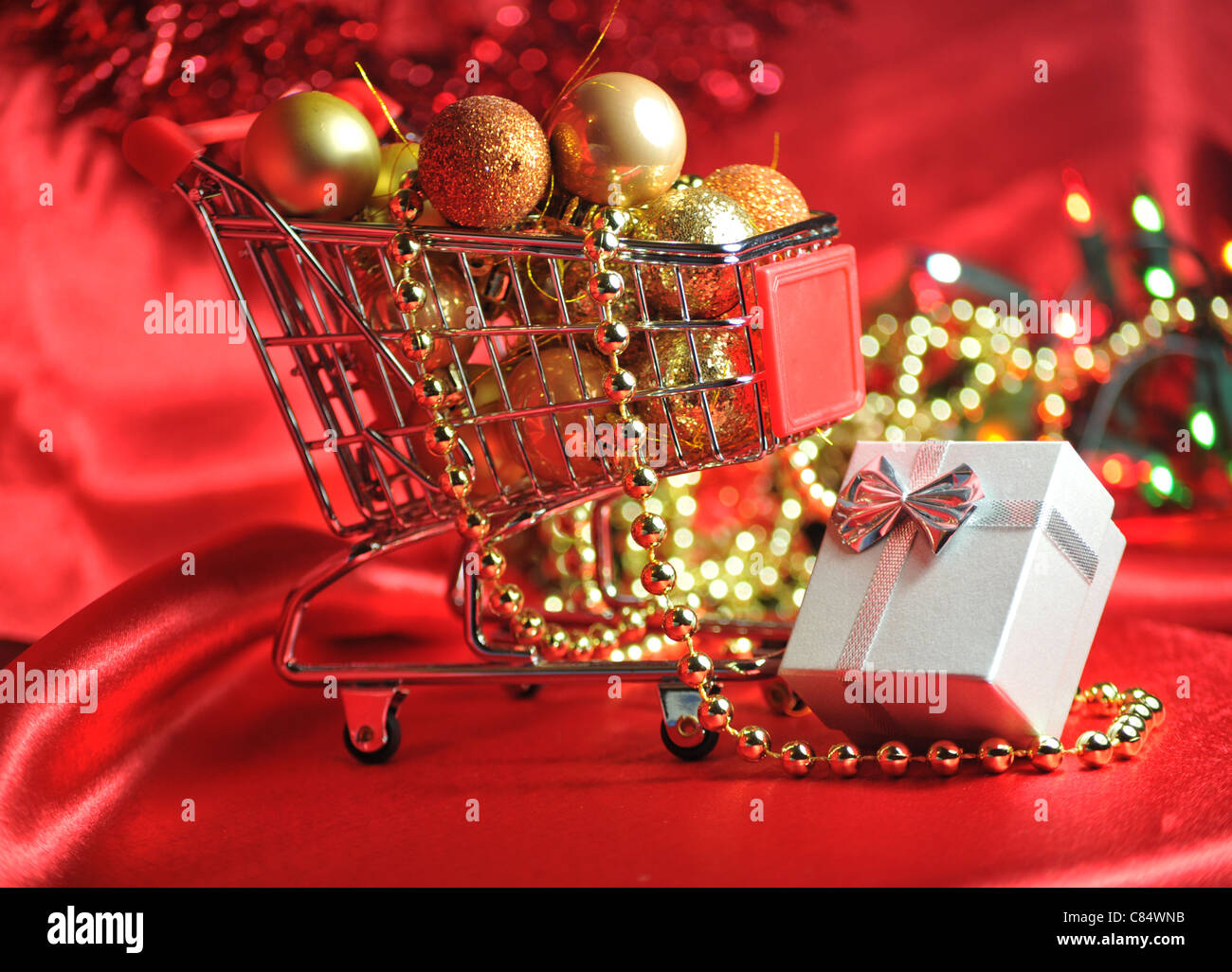Shopping christmas decorations trolley hi-res stock photography and ...