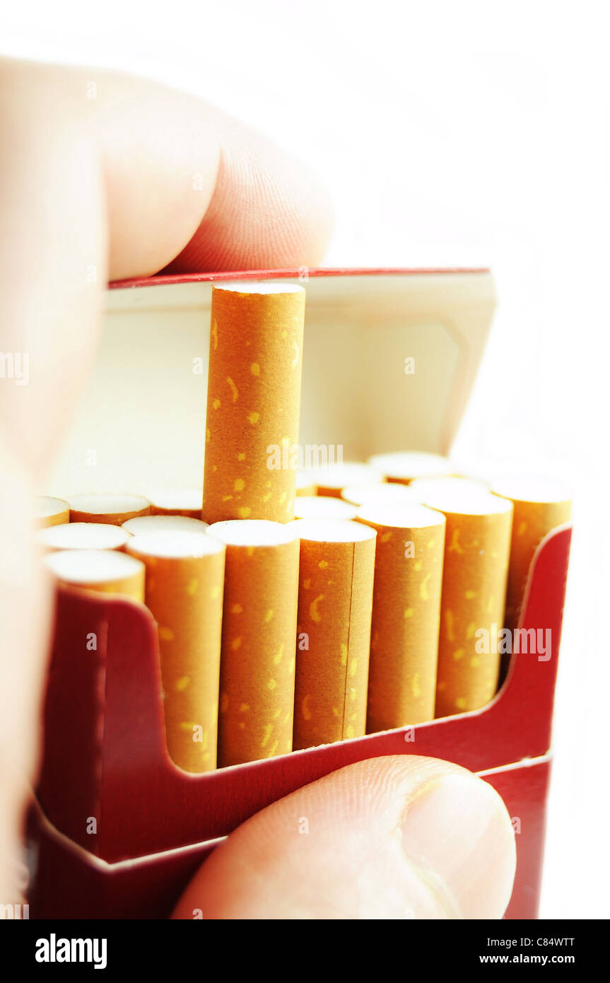 Red Cigarettes Packet High Resolution Stock Photography and Images - Alamy