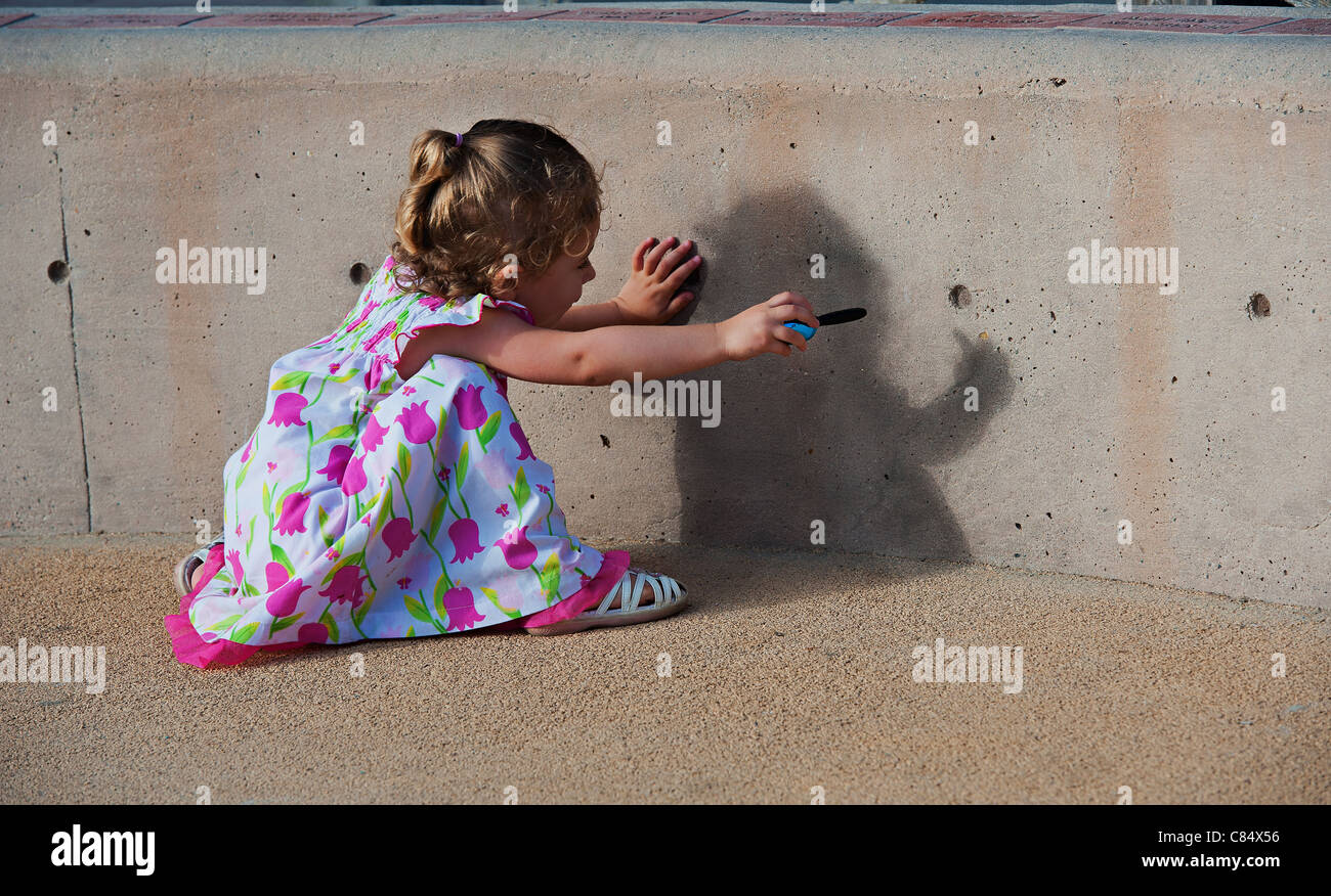 Round peg, in the round hole Stock Photo - Alamy