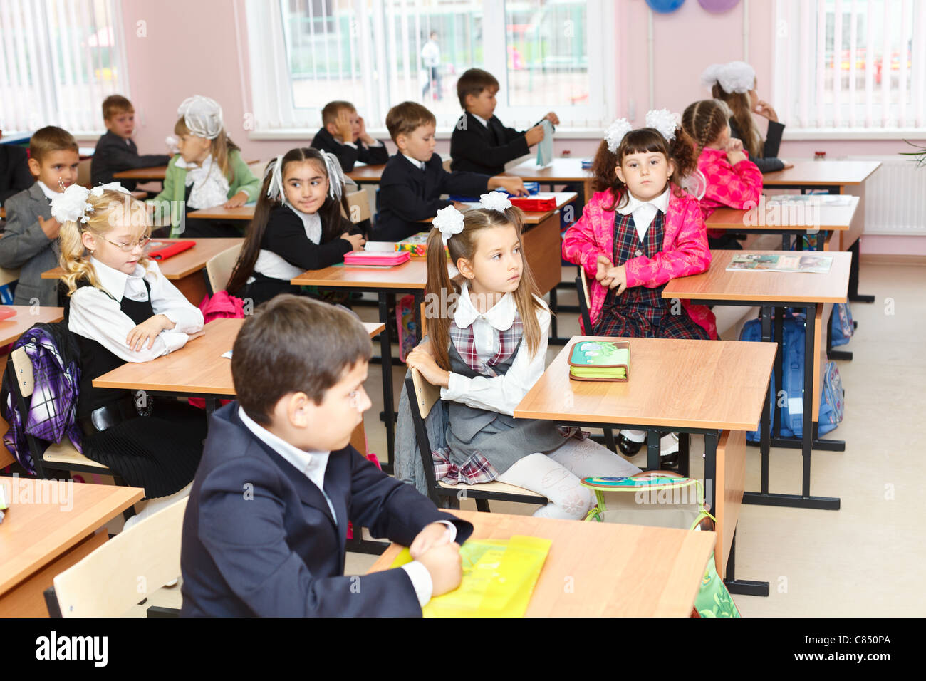 Russian school girls hi-res stock photography and images - Alamy