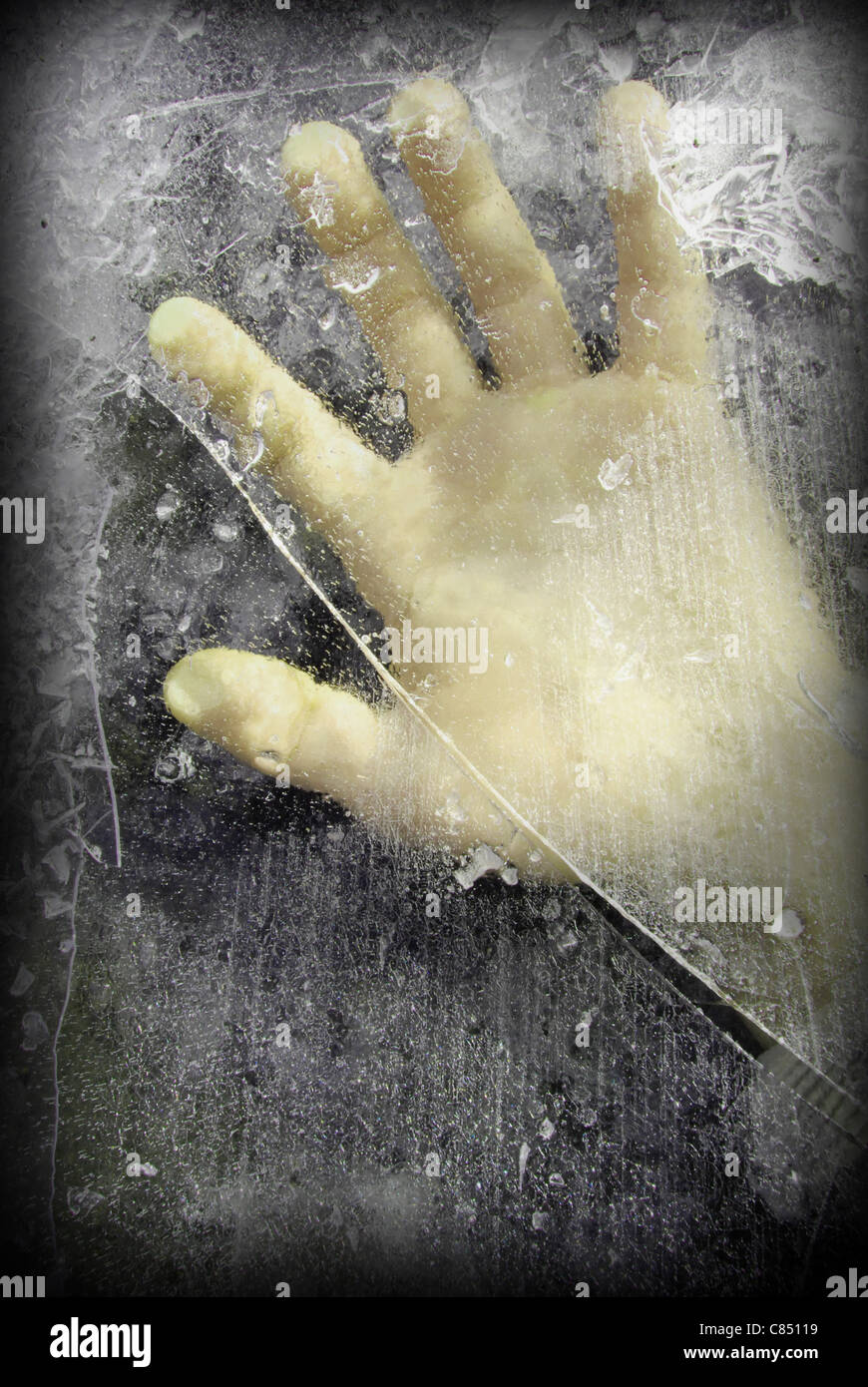 Finger injured by broken glass hi-res stock photography and images - Alamy