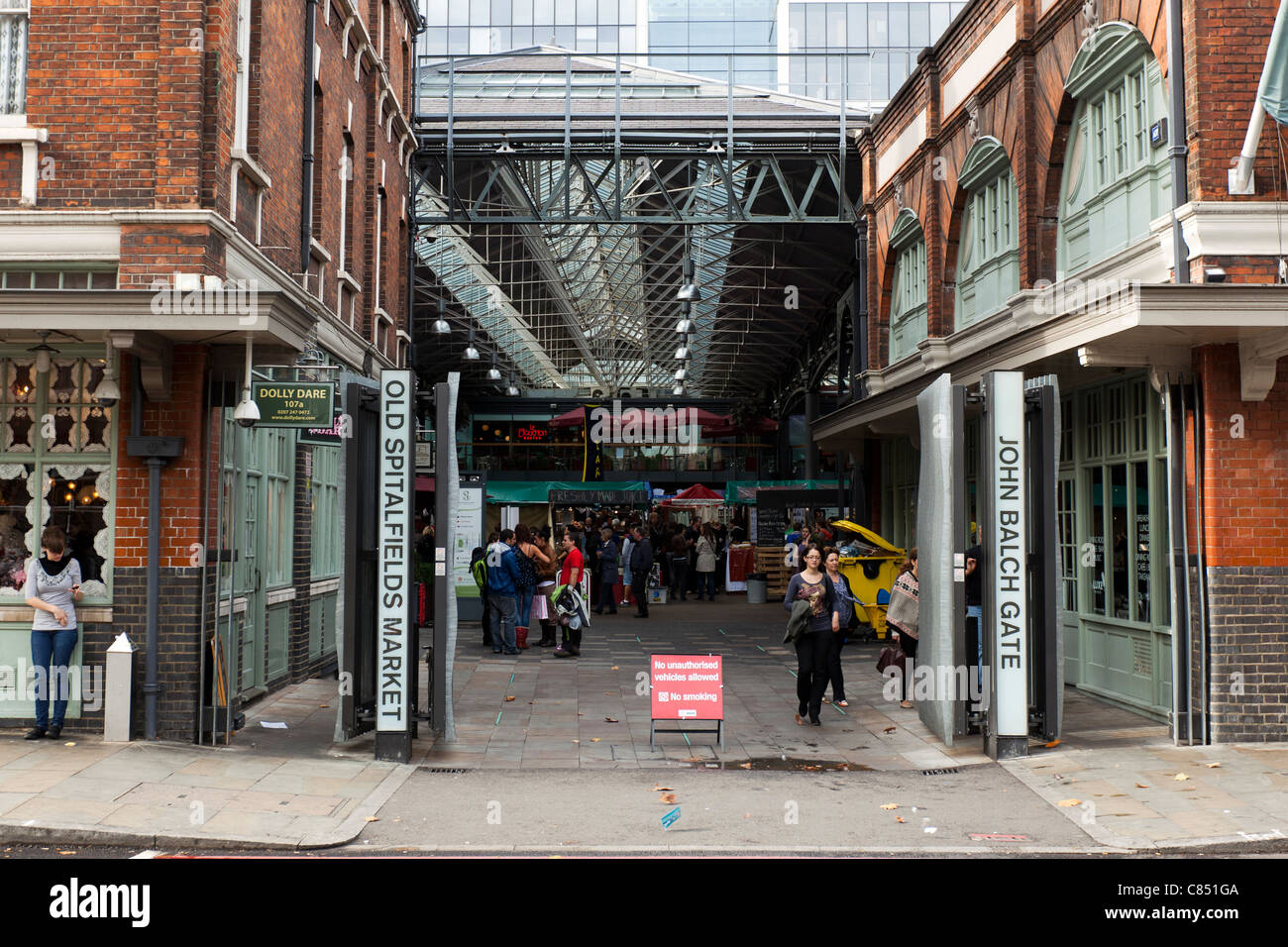 Spitalfields london borough of tower hamlets hi-res stock photography ...