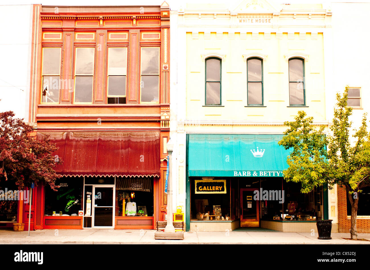 Small Town America Storefront High Resolution Stock Photography and ...