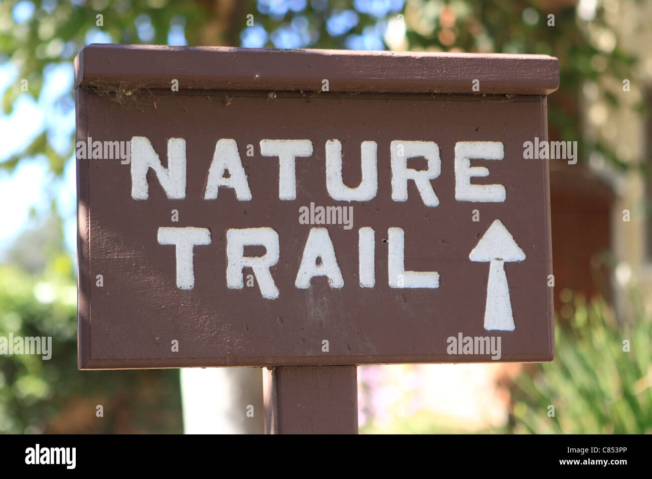 Nature trail sign hi-res stock photography and images - Alamy