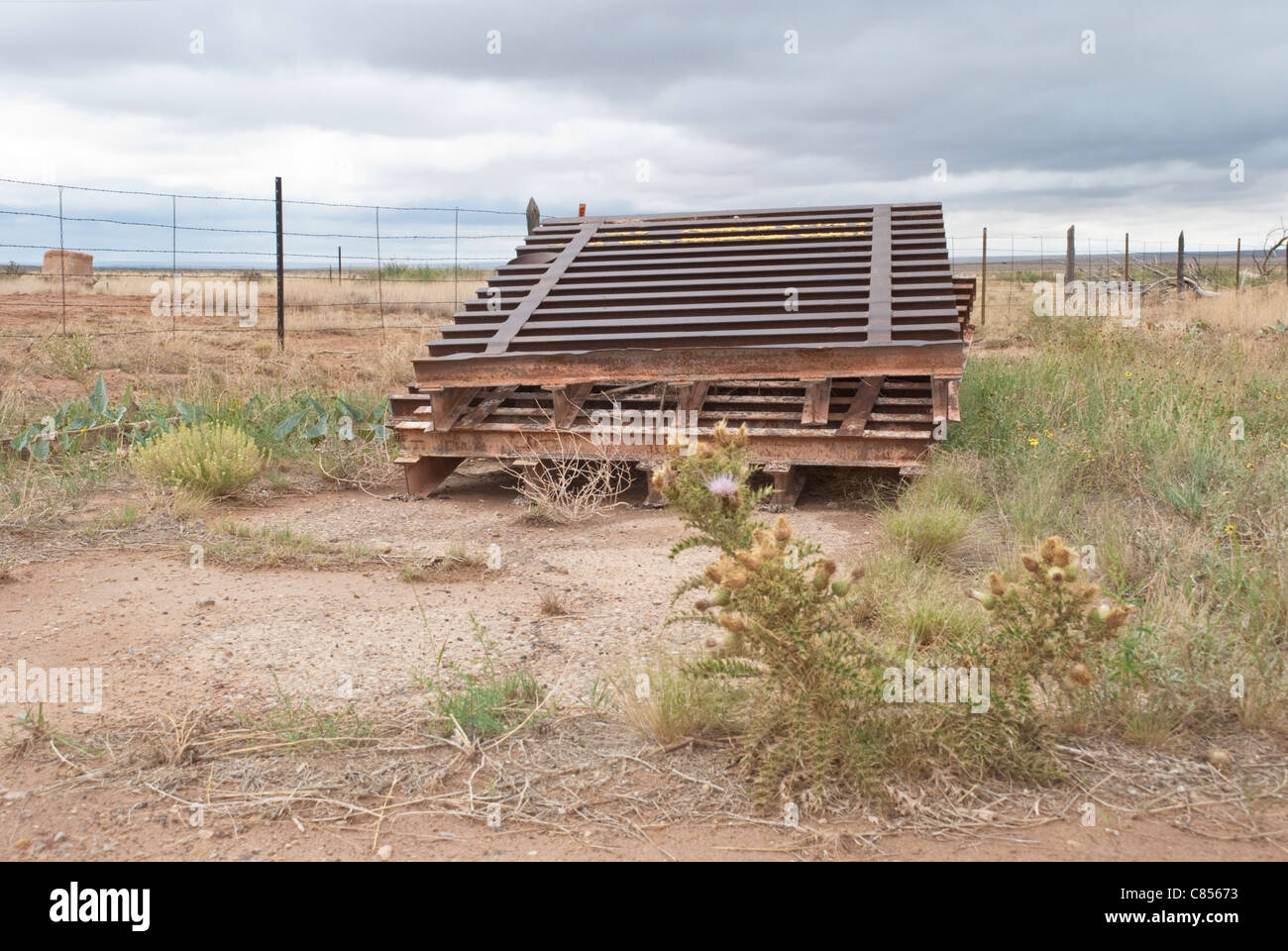 Cattle guard hi-res stock photography and images - Alamy