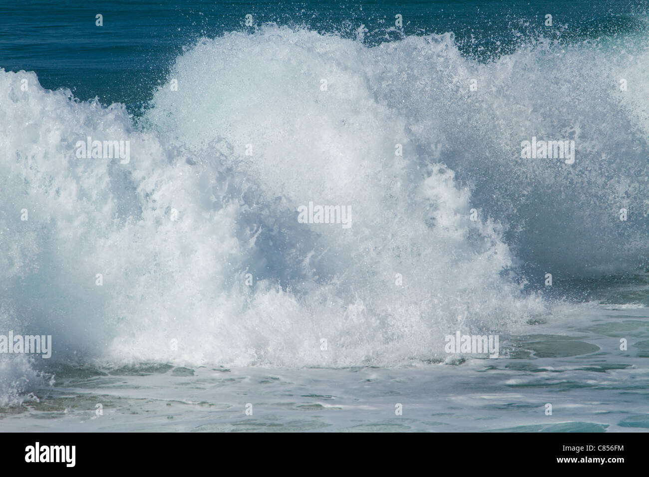 Wave queensland hi-res stock photography and images - Alamy